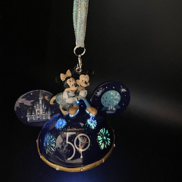 Disney | Holiday | Disney Worlds 5th Anniversary Mickey And Minnie ...